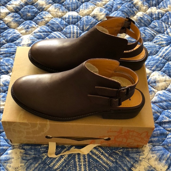 Latigo | Shoes | Latigo Cupcake 8 2 Open Back Booties In Espresso ...